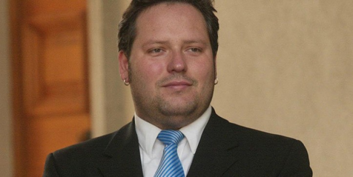 El dilema de Sebastián Dávalos