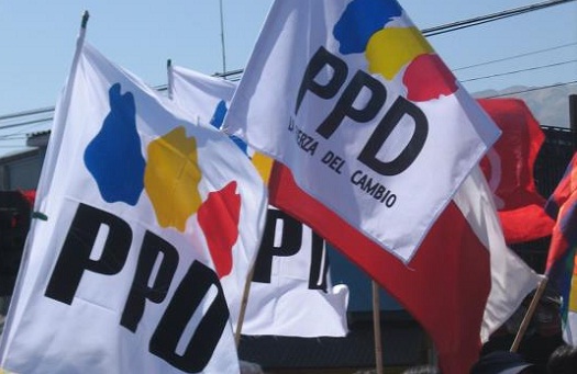 El PPD cambia o camina a la instrascendencia